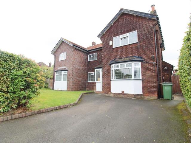5 bedroom detached house to rent