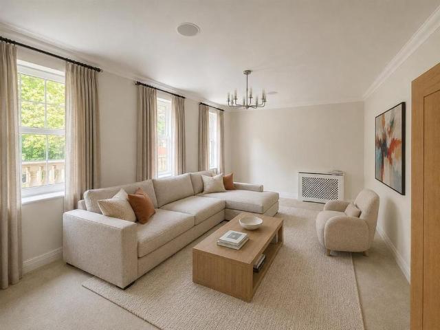 5 bedroom detached house to rent