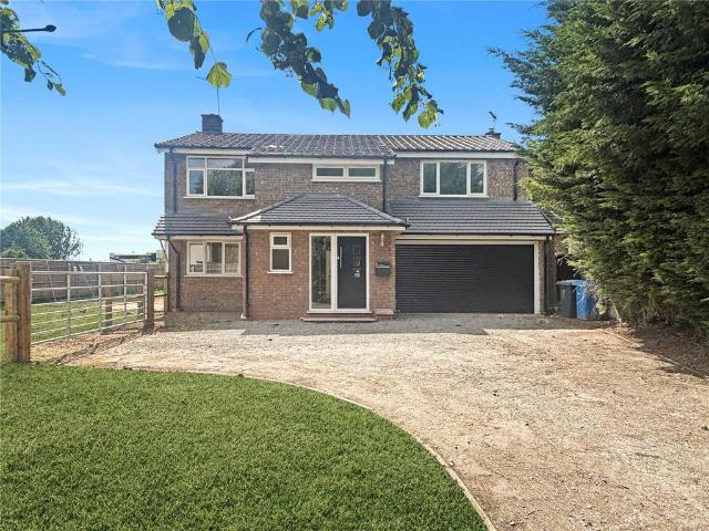 5 bedroom detached house to rent