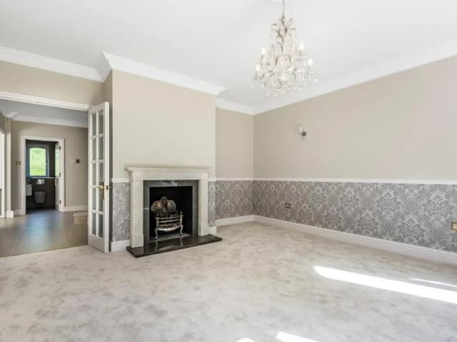 5 bedroom detached house to rent