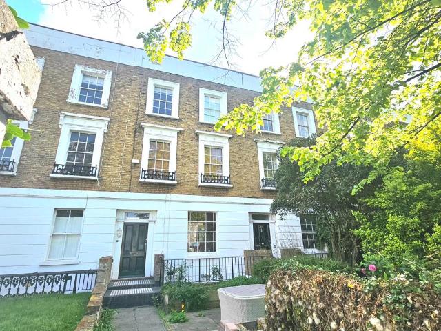 5 bedroom detached house to rent