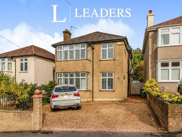5 bedroom detached house to rent
