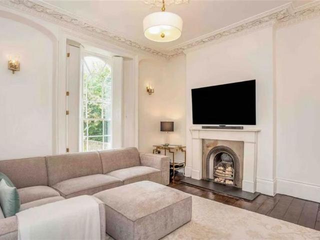 5 bedroom detached house to rent