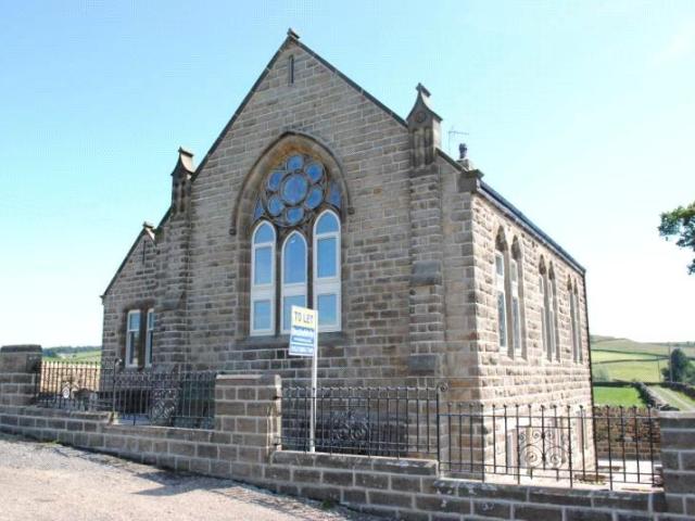 5 bedroom detached house to rent