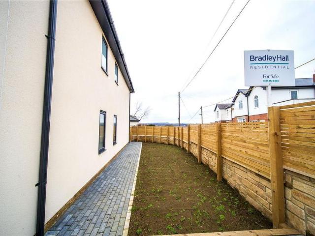 5 bedroom detached house to rent