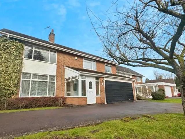 5 Bedroom Detached House To Rent In White House Way, Solihull, B91