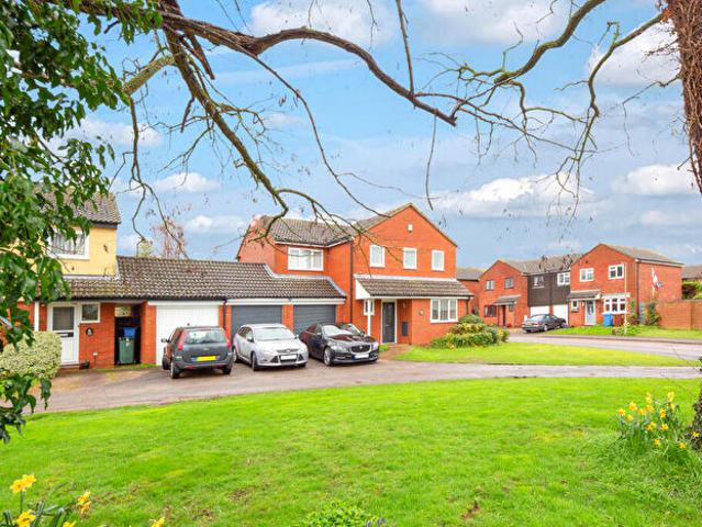 5 Bedroom Detached House To Rent In Windmill Avenue, Bicester, Oxfordshire, OX26