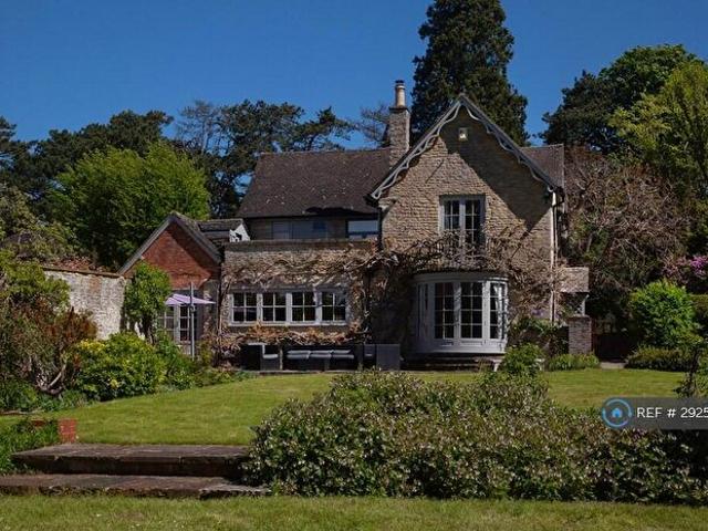 5 Bedroom Detached House To Rent In Chesterton, Bicester, OX26