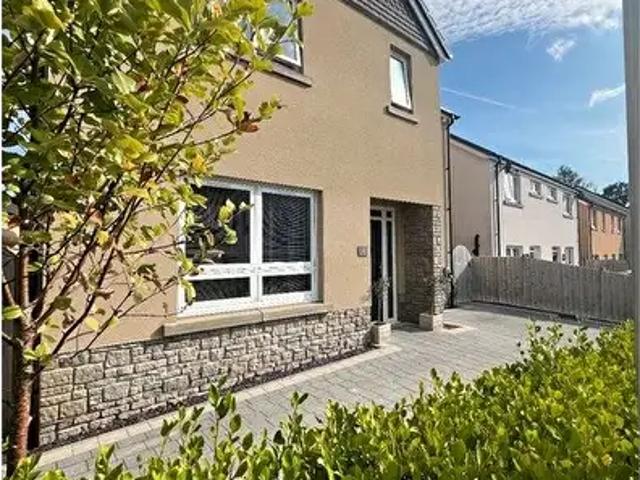 5 Bedroom Detached House To Rent In Parc Y Neuadd, Carmarthen, SA31