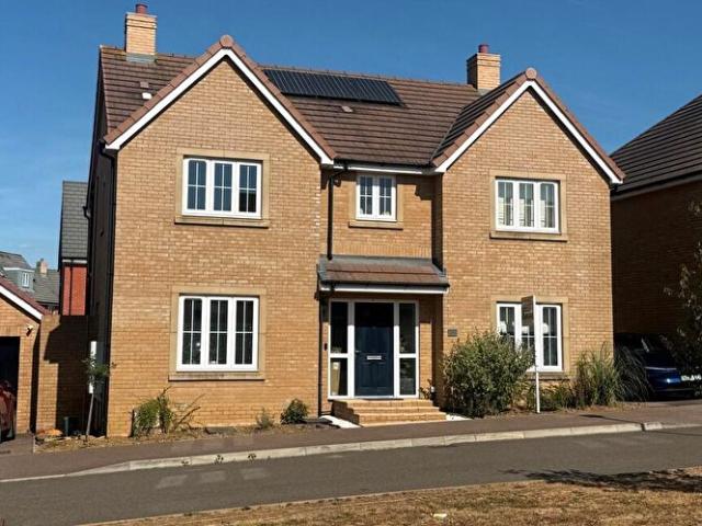 5 Bedroom Detached House To Rent In Perry Close, Newton Leys, MK3