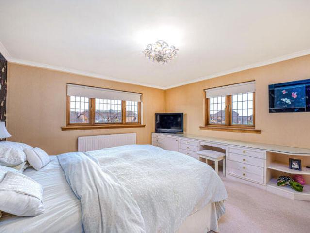 5 bedroom detached villa for sale in Easdale Place, Newton Mearns, G77
