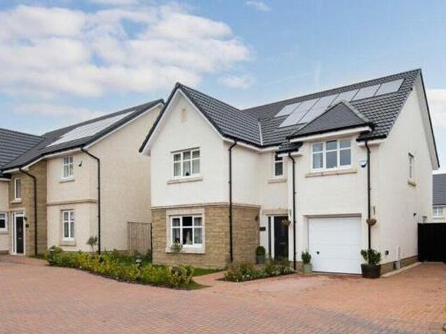 5 Bedroom Detached Villa For Sale In Maidenhill