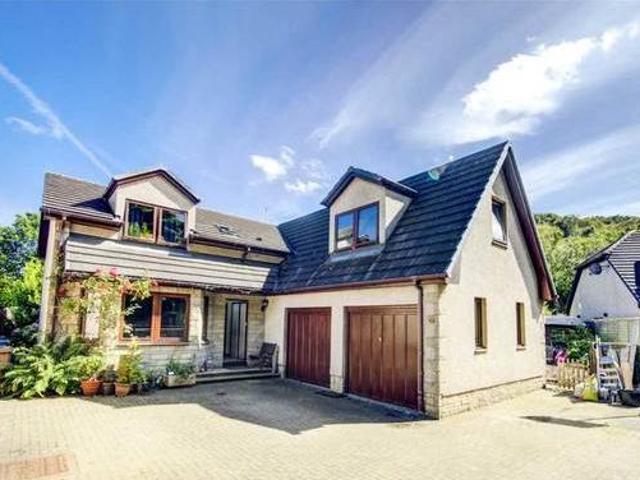 5 bedroom detached villa for sale in Woodend Gardens Hillend KY11