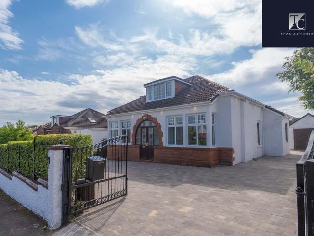 5 bedroom detached villa house for sale