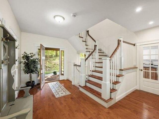 5 bedroom, Dedham MA 02026 103808495