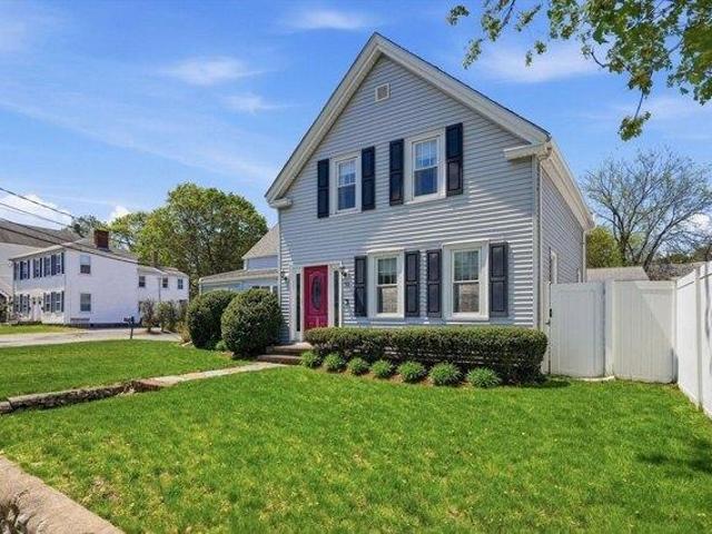 5 bedroom, Dedham MA 02026 104263409