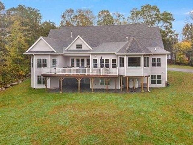 5 bedroom, Dighton MA 02715 104652595