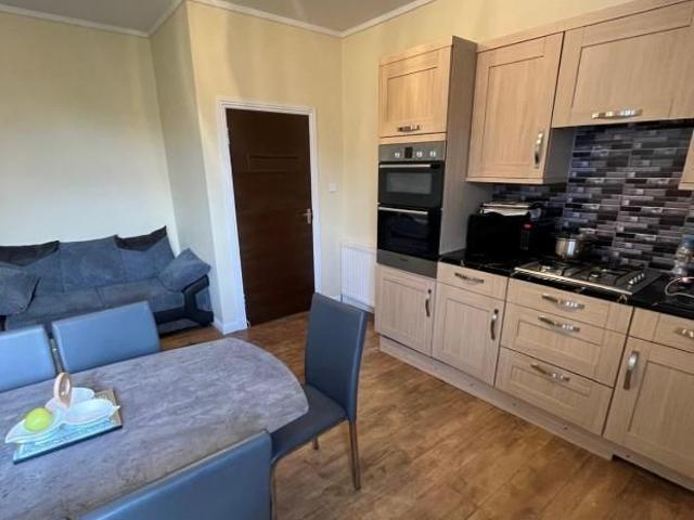 5 bedroom duplex to rent