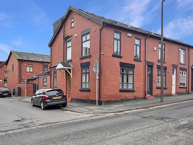 5 Bedroom End Of Terrace House