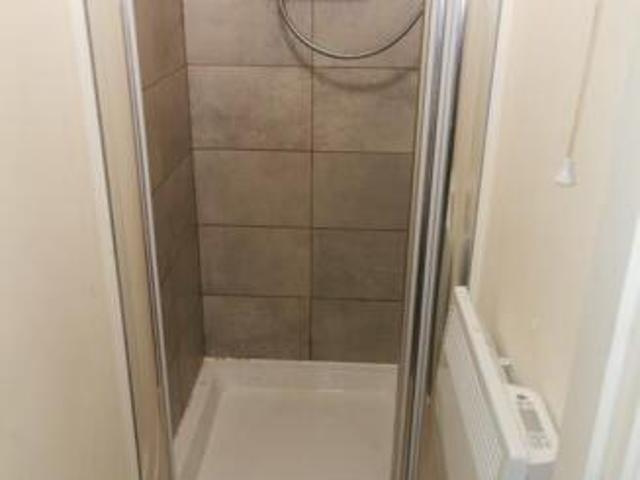 5 bedroom end of terrace house for rent in 43 Harefield Road, S11