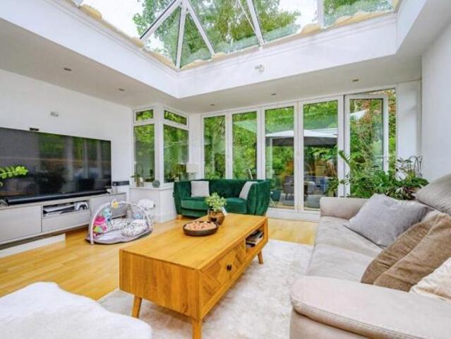 5 bedroom end of terrace house for rent in Chaucer Close, Sandridge Road, St. Albans, Hertfordshire, AL1