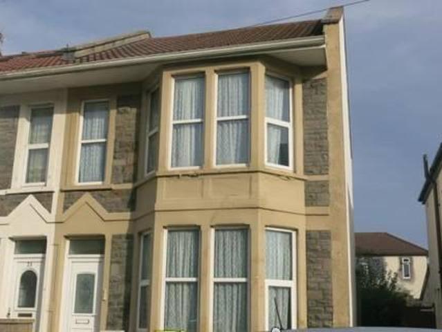 5 bedroom end of terrace house for rent in Beverley Road Horfield BS7
