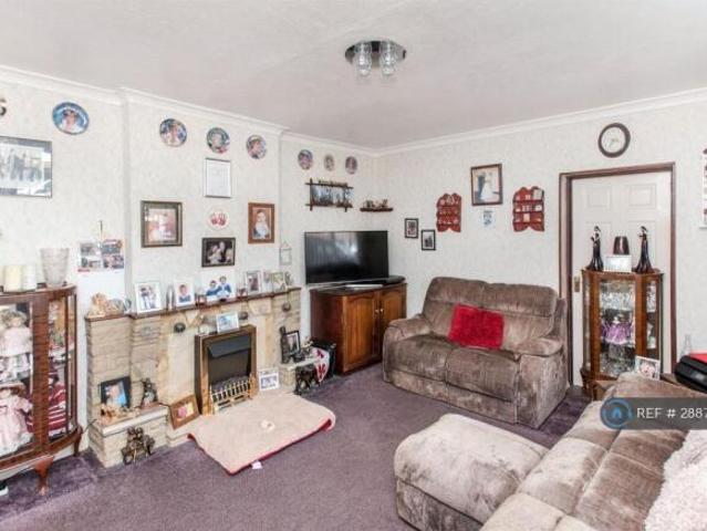 5 bedroom end of terrace house for rent in Gleneagles Close, Watford, WD19