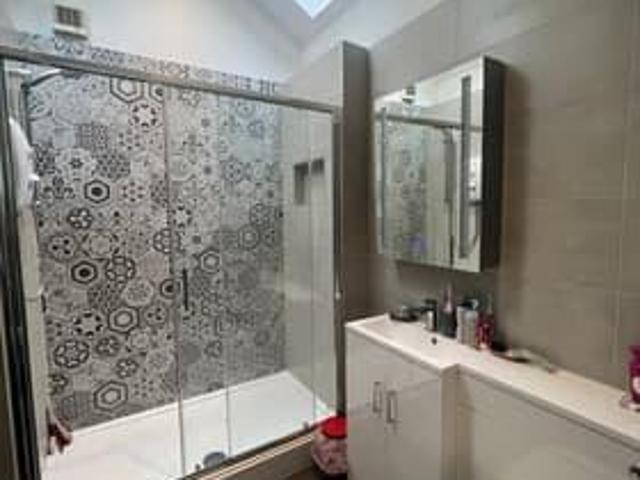 5 bedroom end of terrace house for rent in Hartley Avenue, Leeds, West Yorkshire, LS6