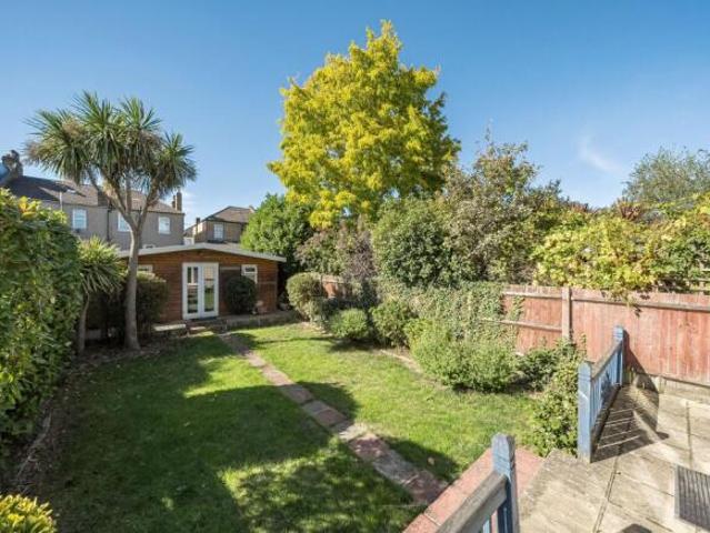 5 bedroom end of terrace house for rent in Minard Road, Catford, London, SE6