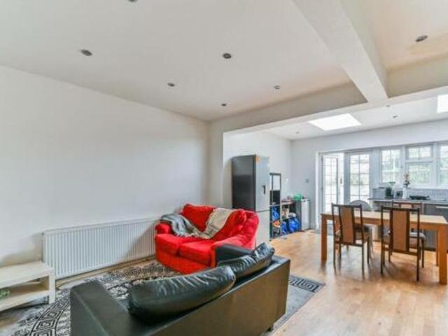 5 Bedroom End Of Terrace House For Rent In Norbury, London