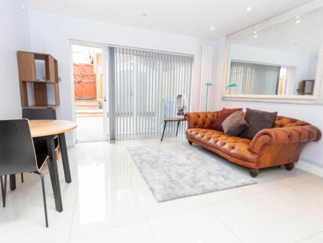 5 bedroom end of terrace house for rent in Rotherhithe New Road, Rotherhithe, London, SE16