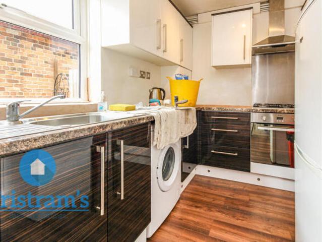 5 bedroom end of terrace house for rent in Wilford Grove, West Bridgford, NG2
