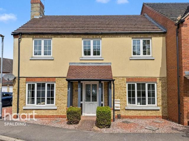 5 bedroom end of terrace house for sale