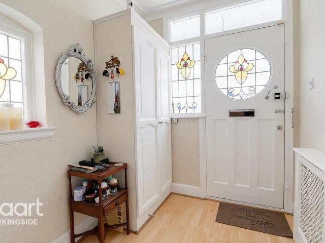 5 bedroom end of terrace house for sale