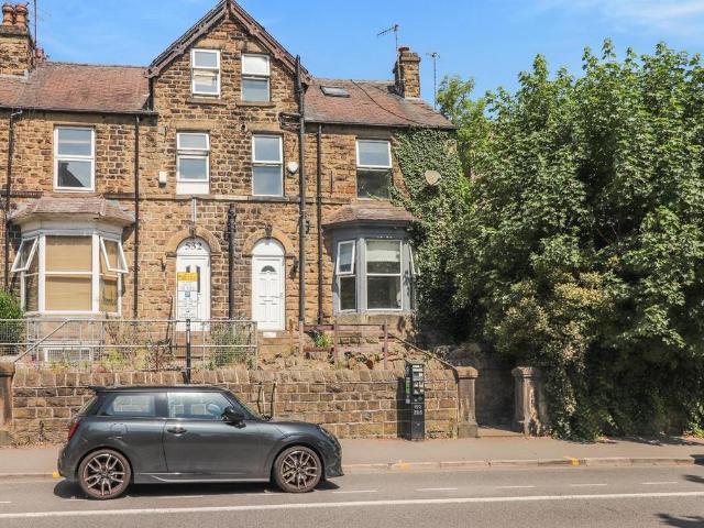 5 bedroom end of terrace house for sale