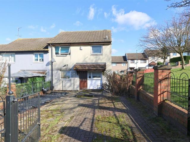 5 bedroom end of terrace house for sale