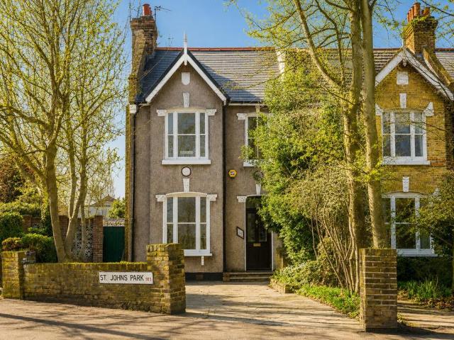 5 bedroom end of terrace house for sale
