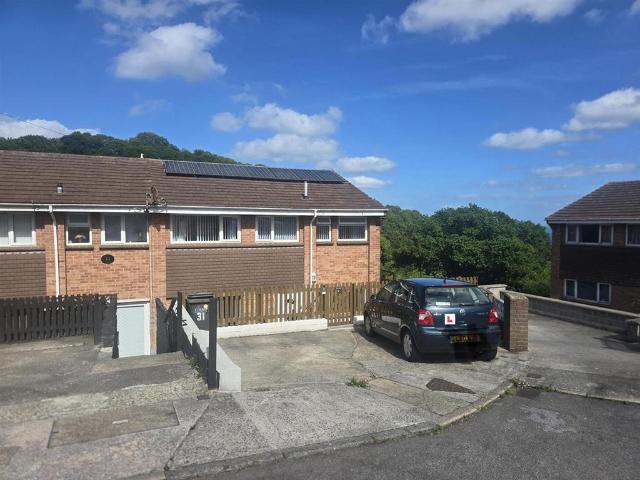 5 bedroom end of terrace house for sale