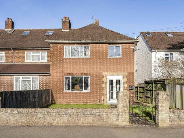 5 bedroom end of terrace house for sale