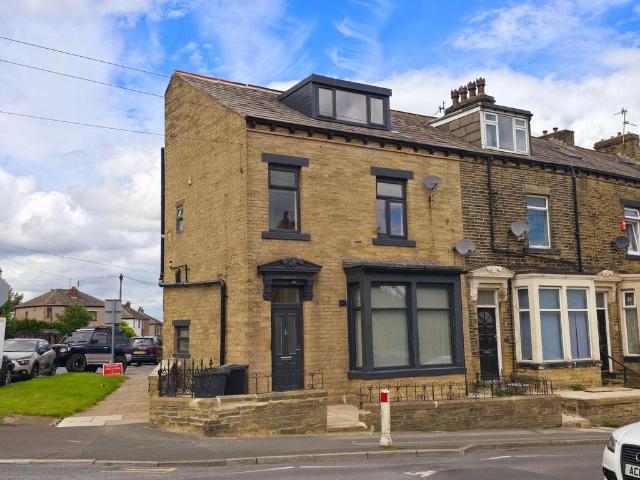 5 bedroom end of terrace house for sale