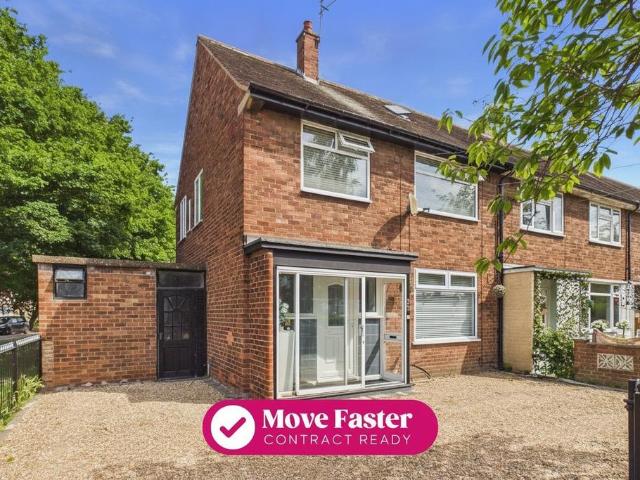 5 bedroom end of terrace house for sale