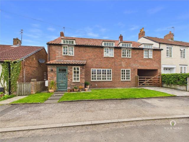 5 bedroom end of terrace house for sale