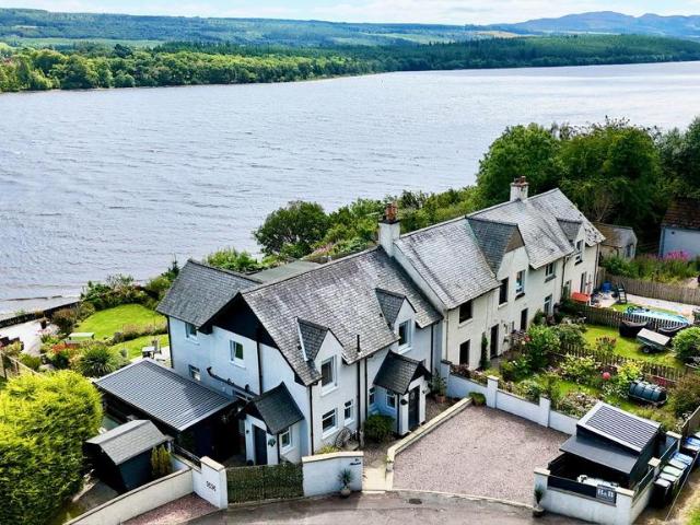 5 bedroom end of terrace house for sale