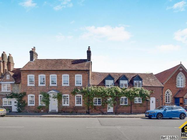 5 bedroom end of terrace house for sale