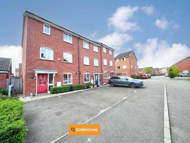 4 bedroom end of terrace house for sale