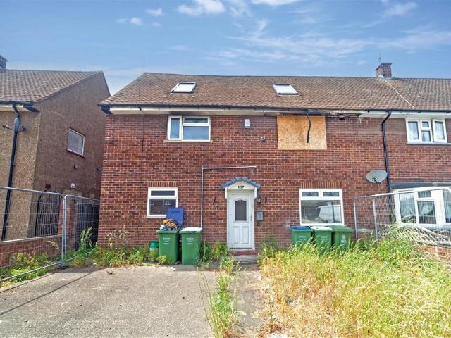 3 bedroom end of terrace house for sale