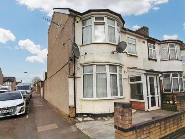 5 Bedroom End Of Terrace House For Sale In Barking