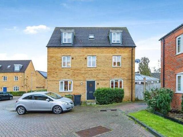 5 Bedroom End Of Terrace House For Sale In Bedford