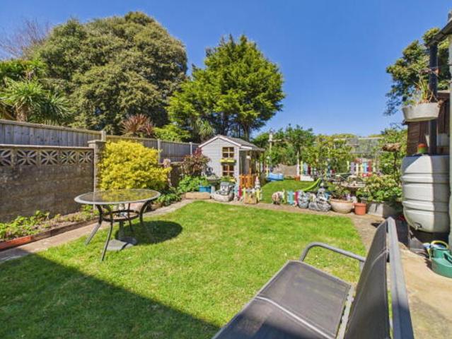 5 bedroom end of terrace house for sale in Bruce Villas, Worthing, BN11