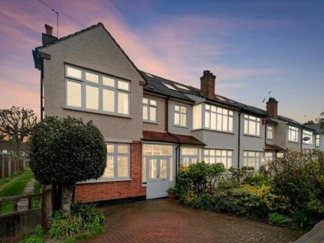 5 Bedroom End Of Terrace House For Sale In Bromley